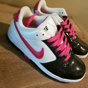 Nike Shoes for Women | Poshmark